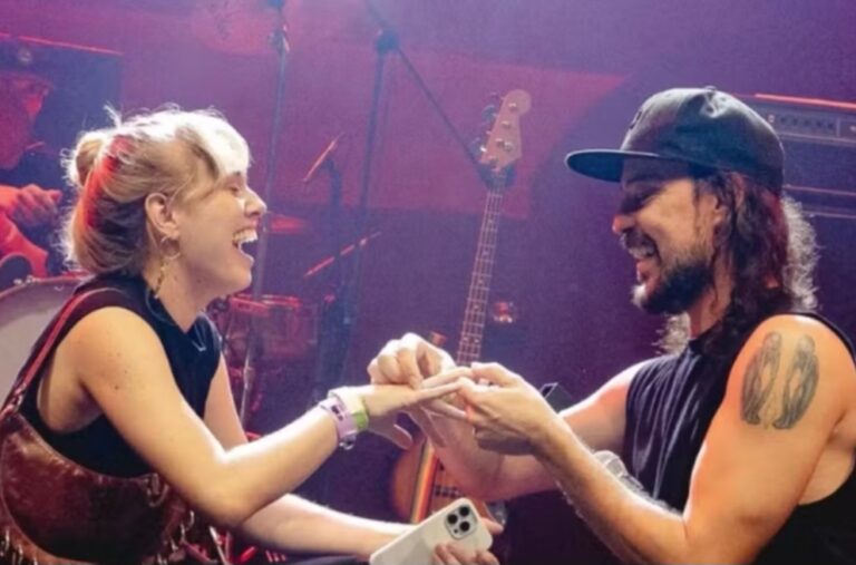 Gabriel O Pensador pede Gabriela Vicente em casamento durante show - NewMag